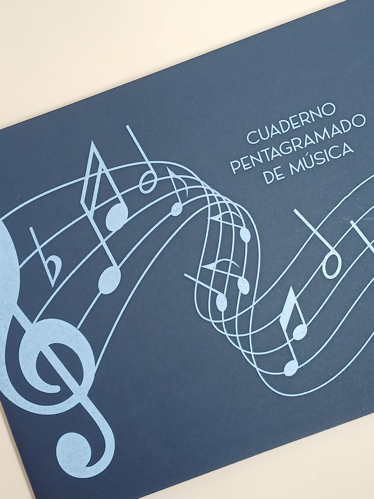 Cuaderno Pentagramado de Musica - DK